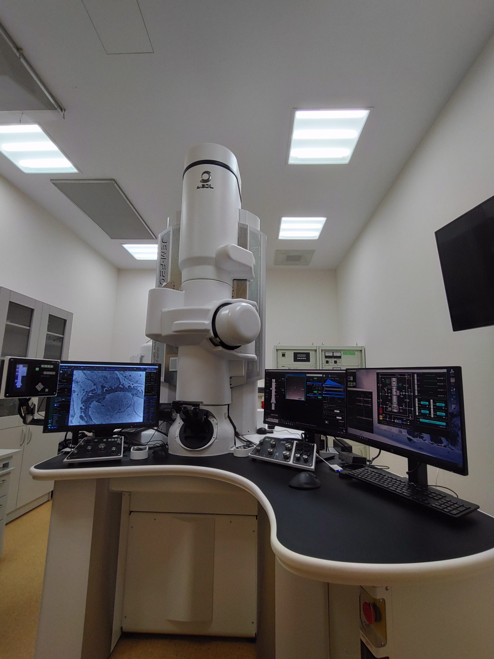 Transmission Electron Microscopy Laboratory – SNC